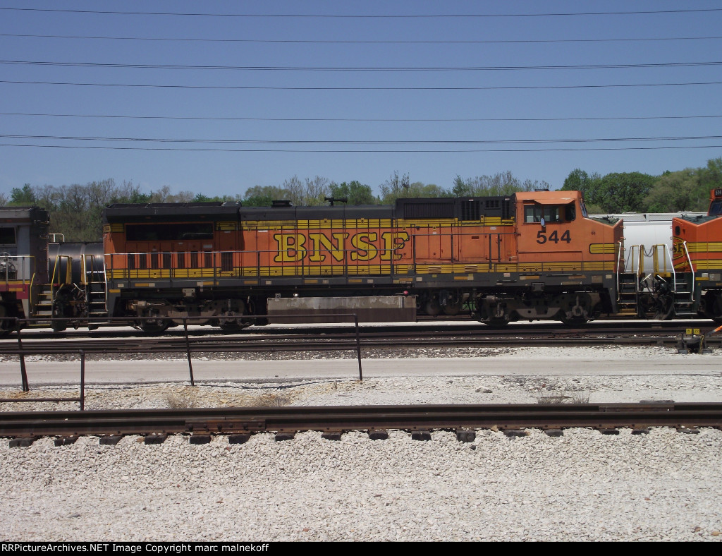 BNSF 544